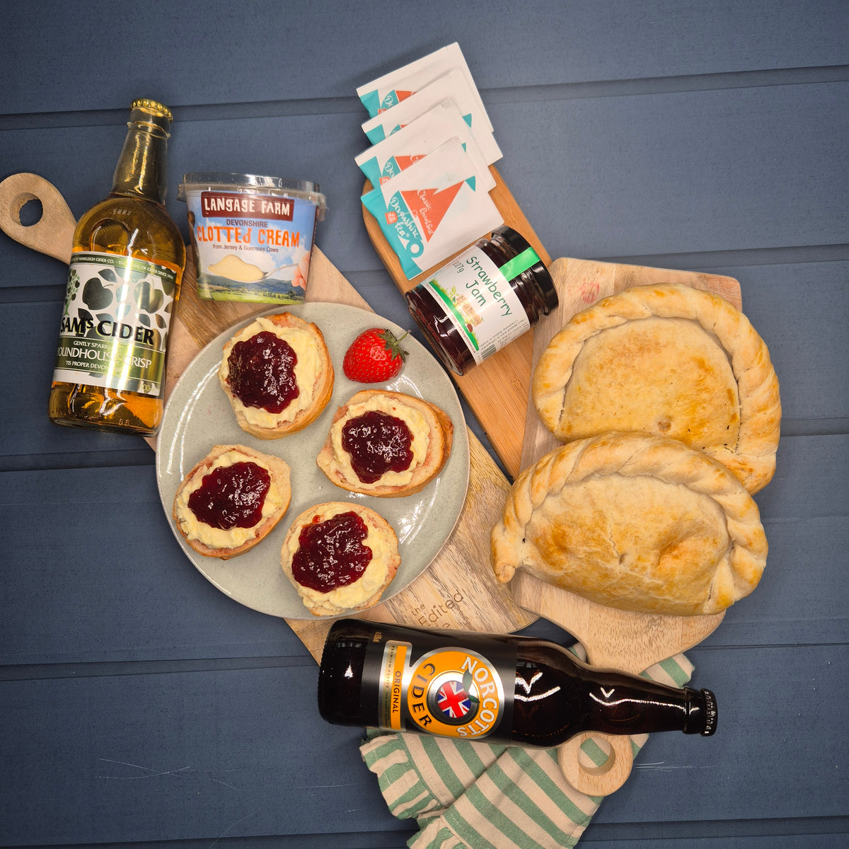 The Pasty & Cider Cream Tea Hamper – Devon Heaven