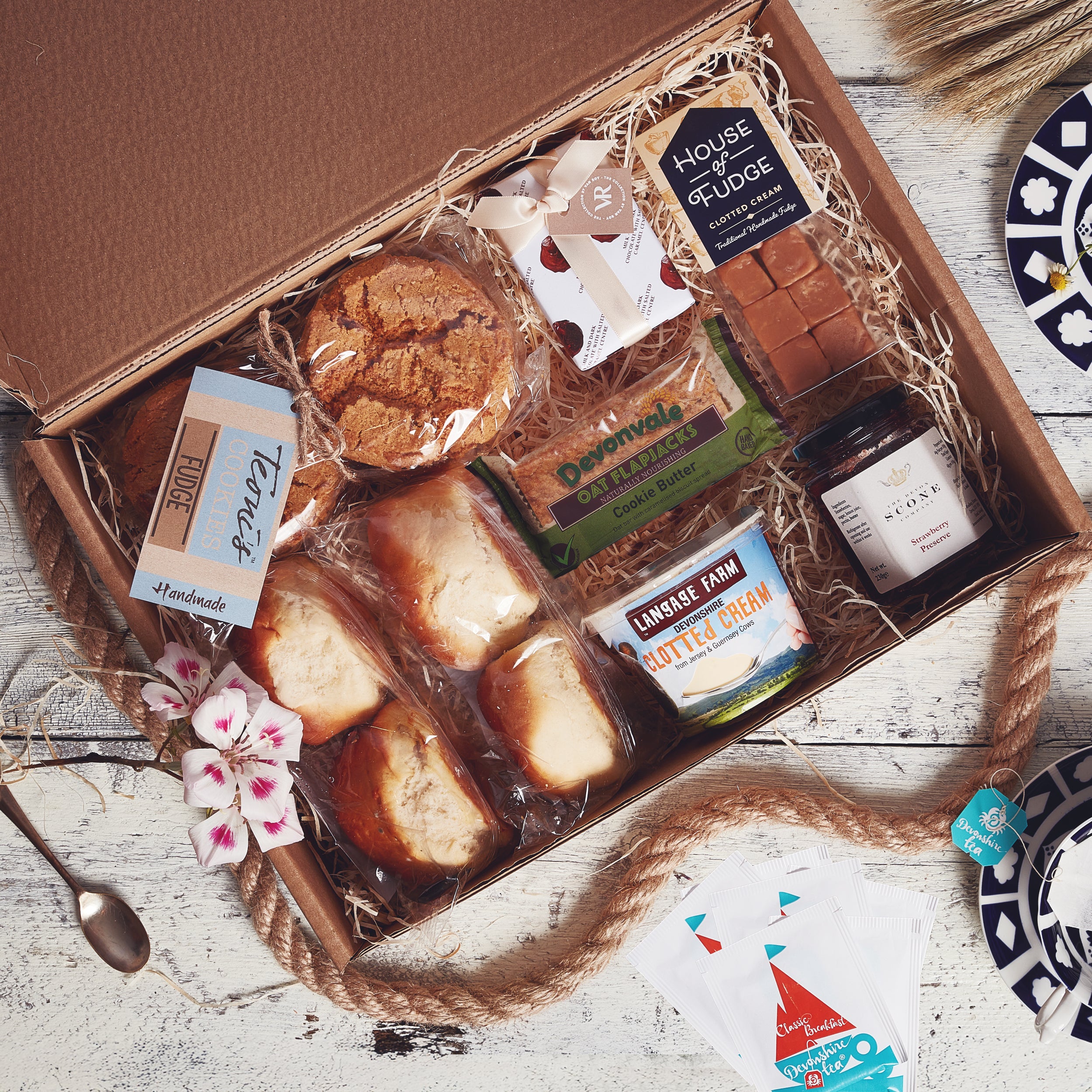 Afternoon Tea Feast Hamper – Devon Heaven